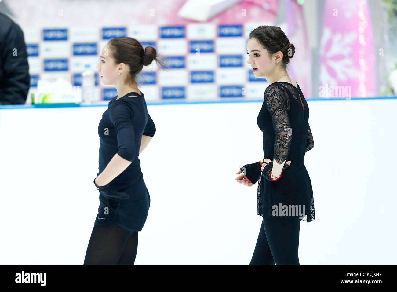 Saitama Super Arena, Saitama, Japan. 6th Oct, 2017. (L=R) Alina ...