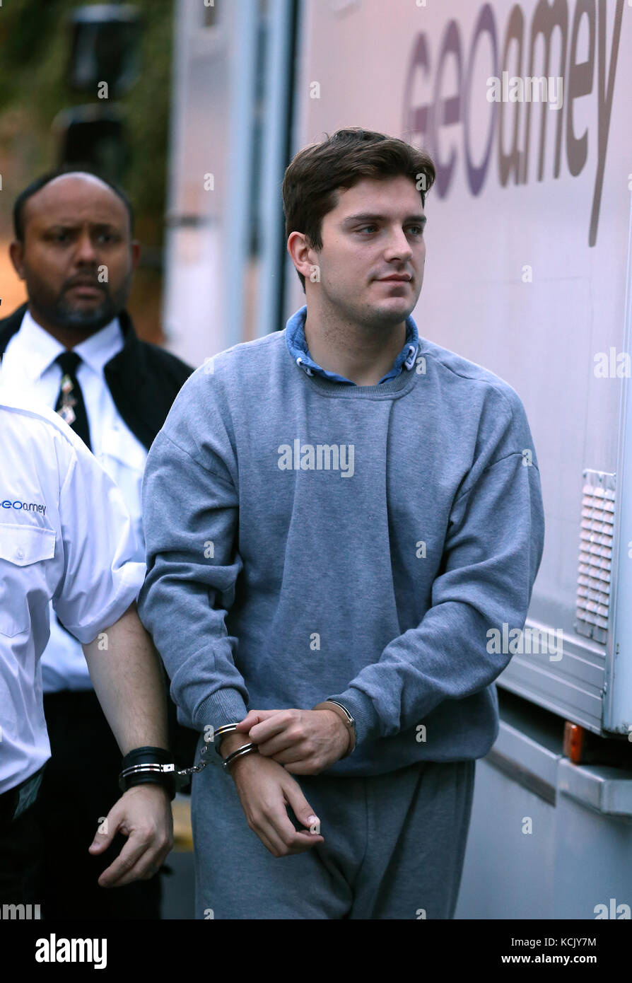 Lewes Crown Court, UK. 6th October, 2017. Daryll Rowe arrives at Lewes ...