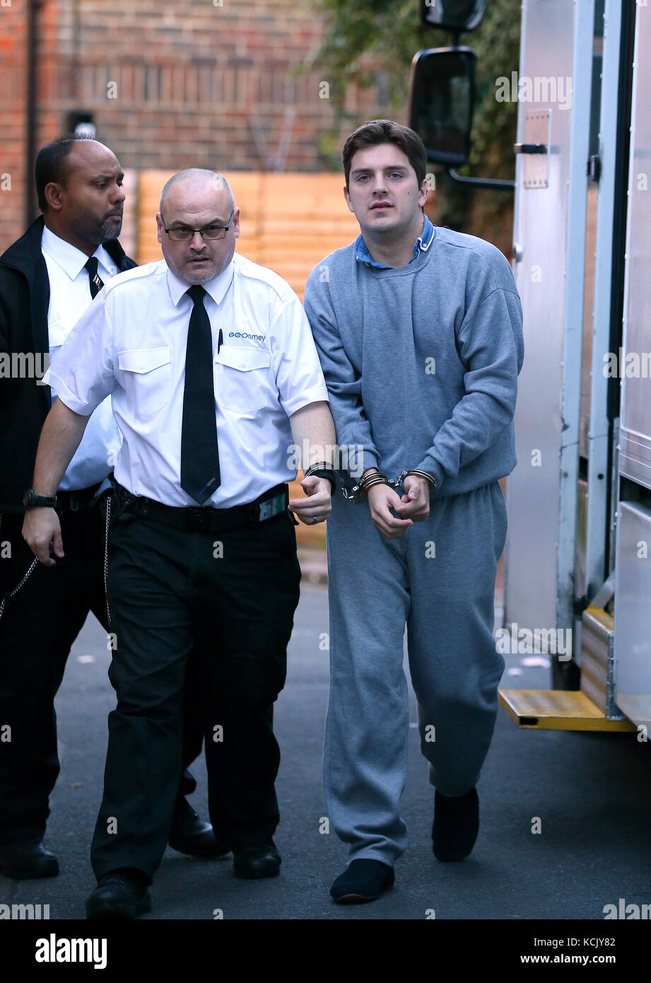 Lewes Crown Court, UK. 6th October, 2017. Daryll Rowe arrives at Lewes ...