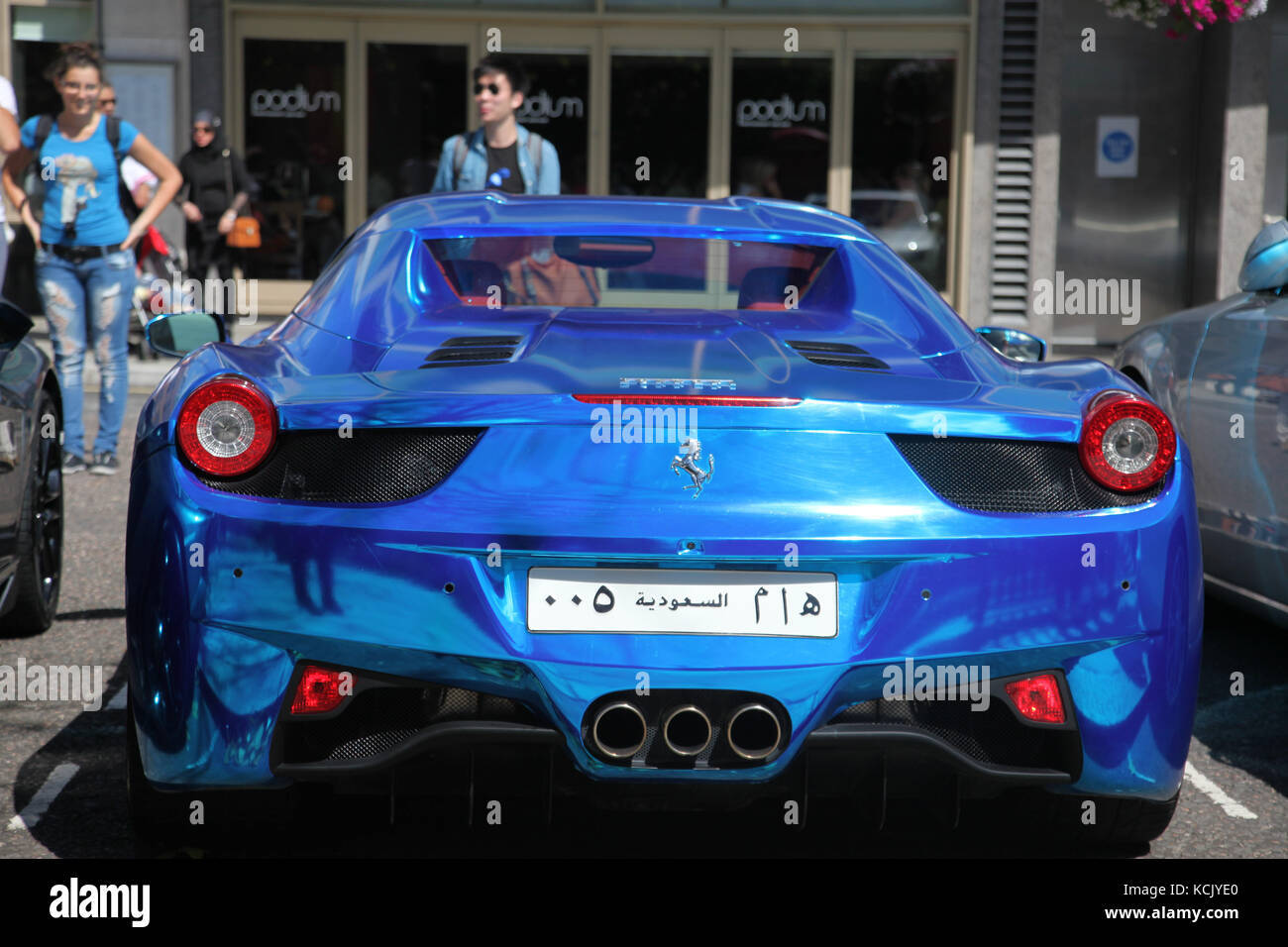 Arab owned car hi-res stock photography and images - Alamy