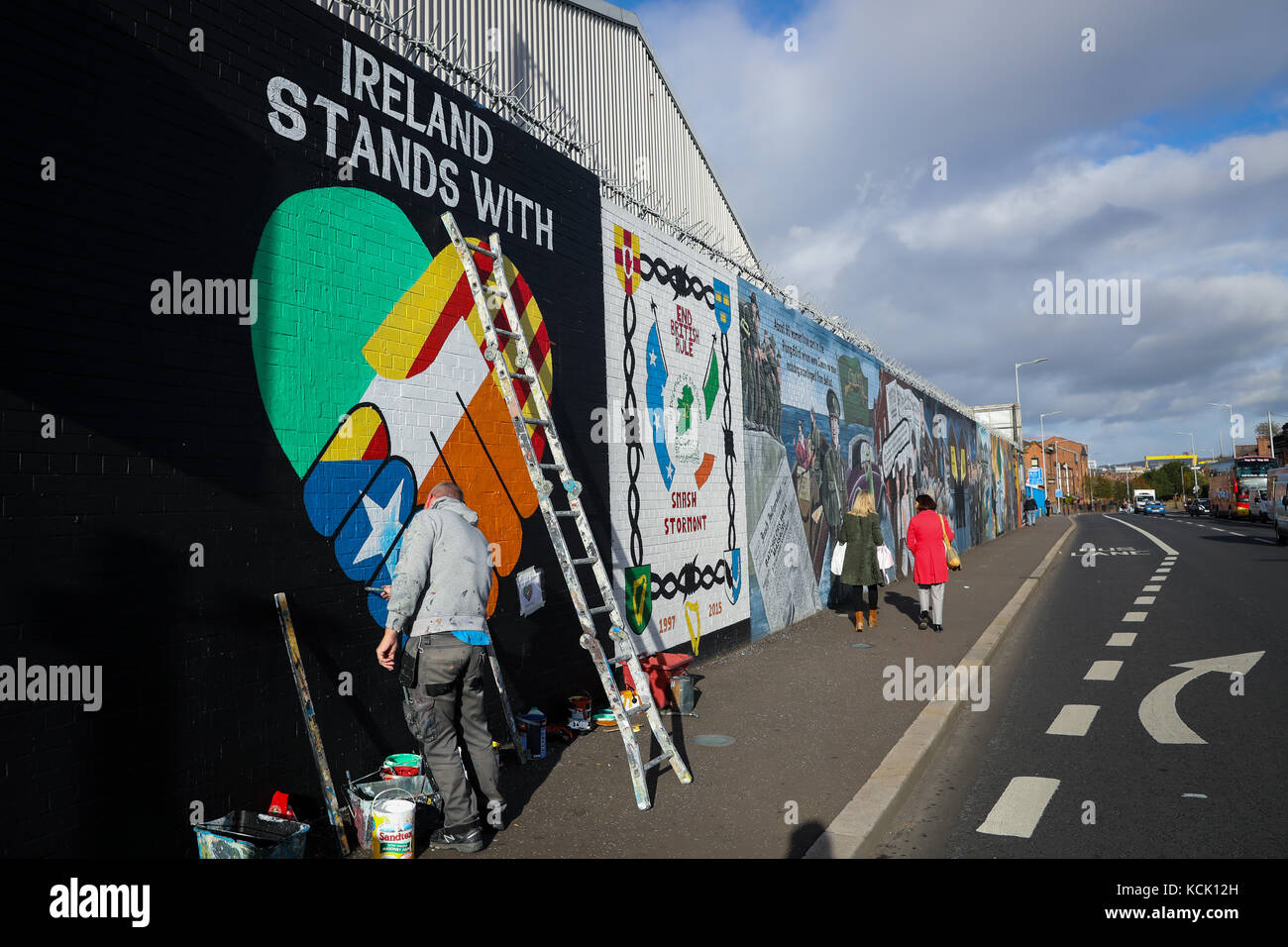 Divis street hi-res stock photography and images - Alamy