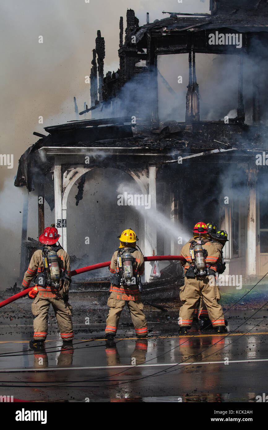 Fire department tragedy hi-res stock photography and images - Alamy