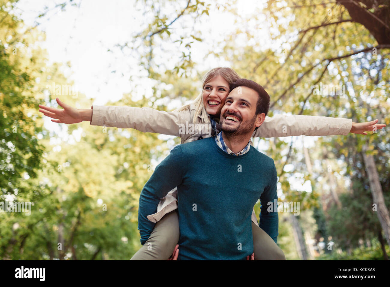 Shoulders carry girlfriend hi-res stock photography and images - Alamy