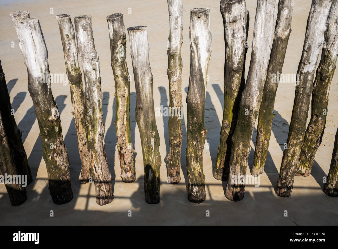 Sea defences at the French port of Saint-Malo Stock Photo - Alamy