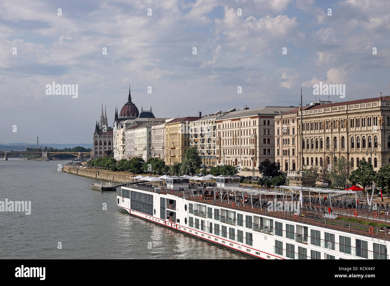 Danube landmark hi-res stock photography and images - Alamy