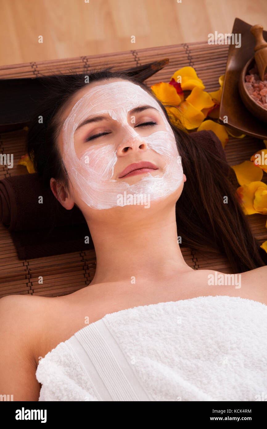 Beautiful woman facial mask spa hi-res stock photography and images - Alamy