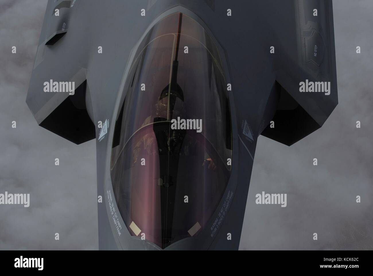 F 35 cockpit view hi-res stock photography and images - Alamy