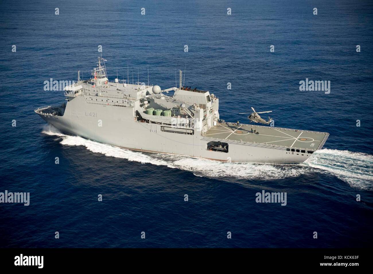 The Royal New Zealand Navy Protector-class amphibious sealift vessel ...