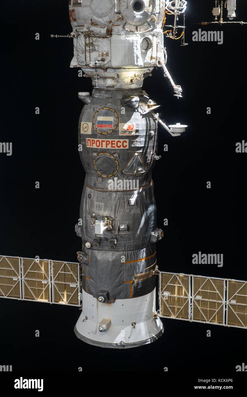 The Russian Progress 64 cargo spacecraft docks to the NASA ...