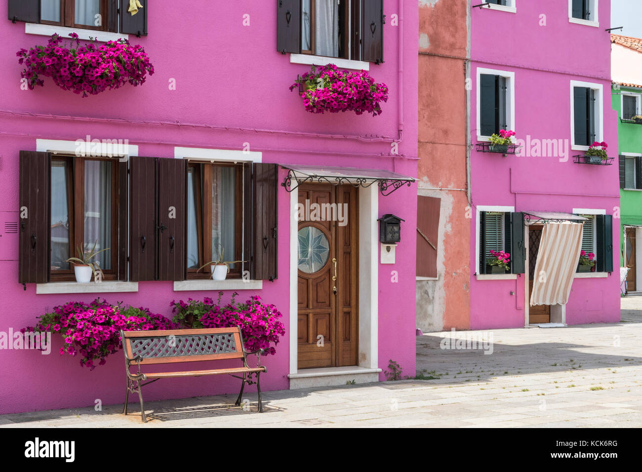 Coloufully painted homes, Burano, Italy Stock Photo - Alamy