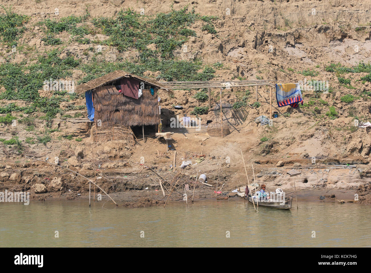 Huts built on the water hi-res stock photography and images - Alamy