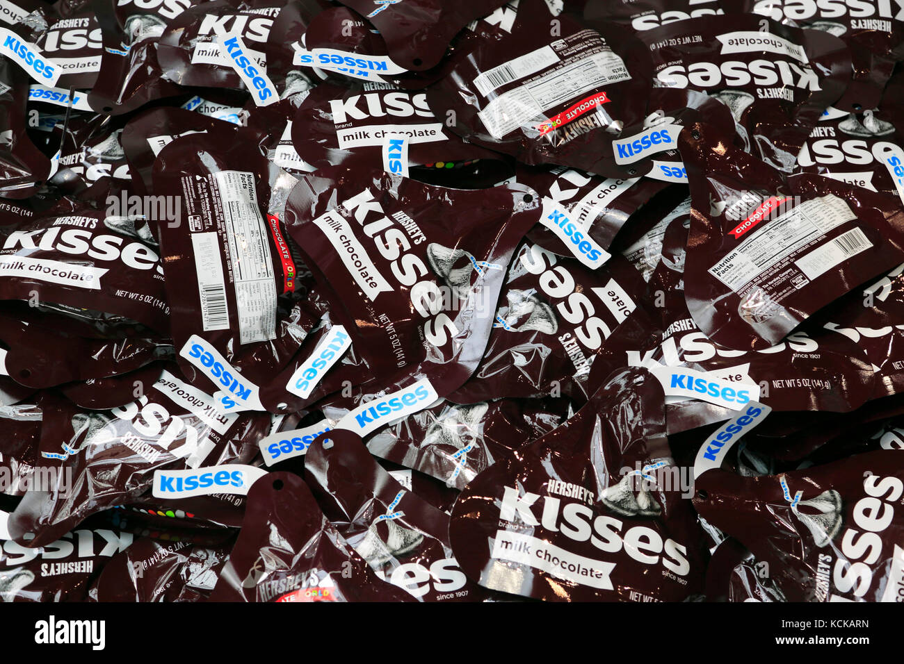 Hersheys chocolate bars hi-res stock photography and images - Alamy