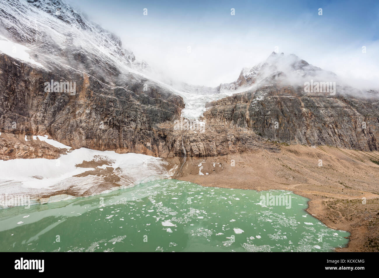 Angel glacier on mount edith cavell hi-res stock photography and images ...