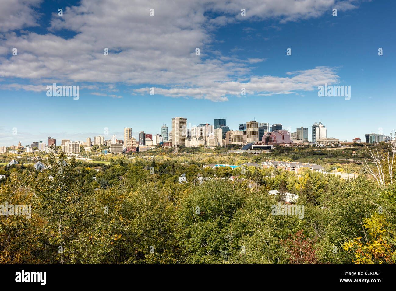 Edmonton blue sky hi-res stock photography and images - Alamy