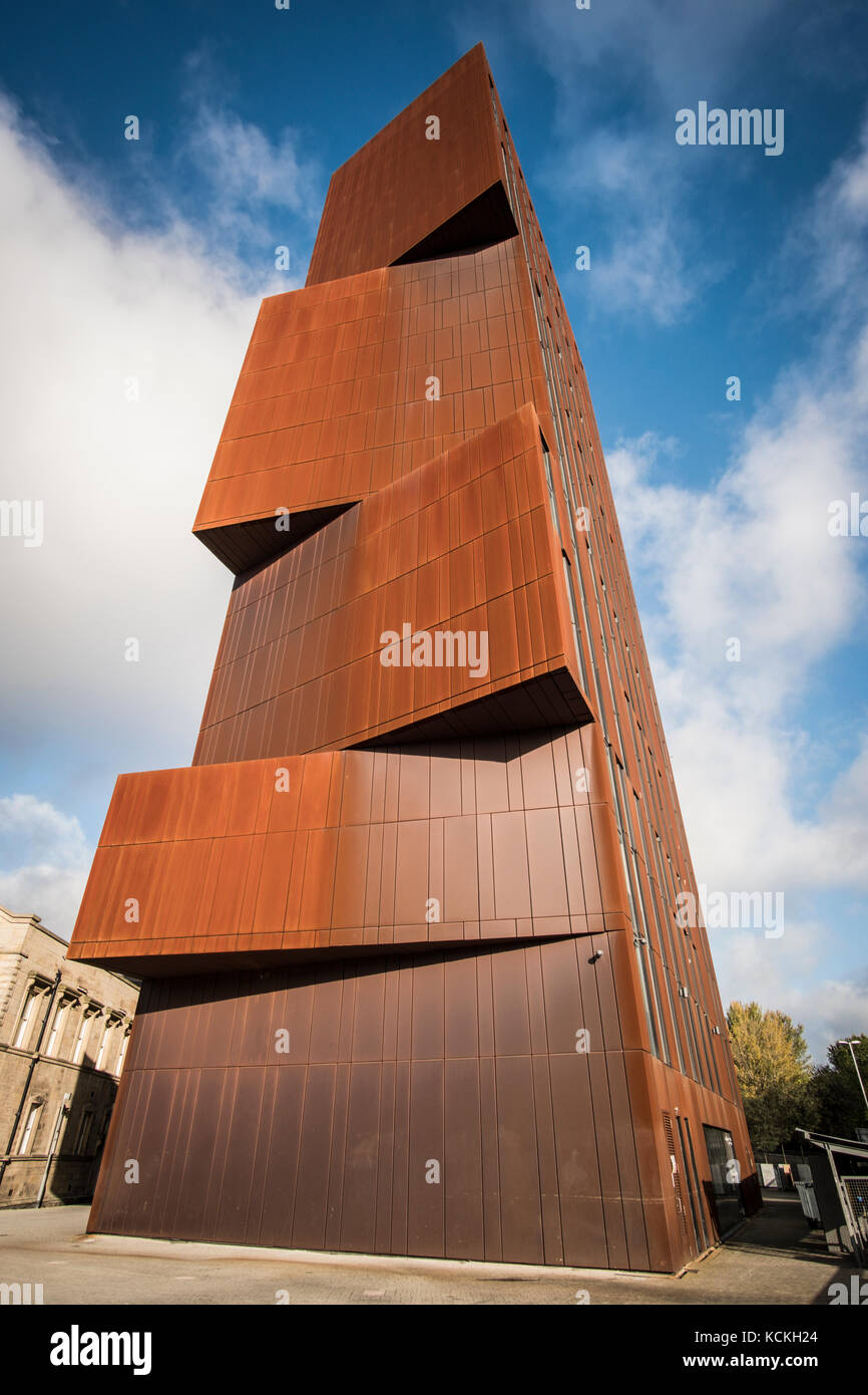 Leeds university halls of residence hi-res stock photography and images ...