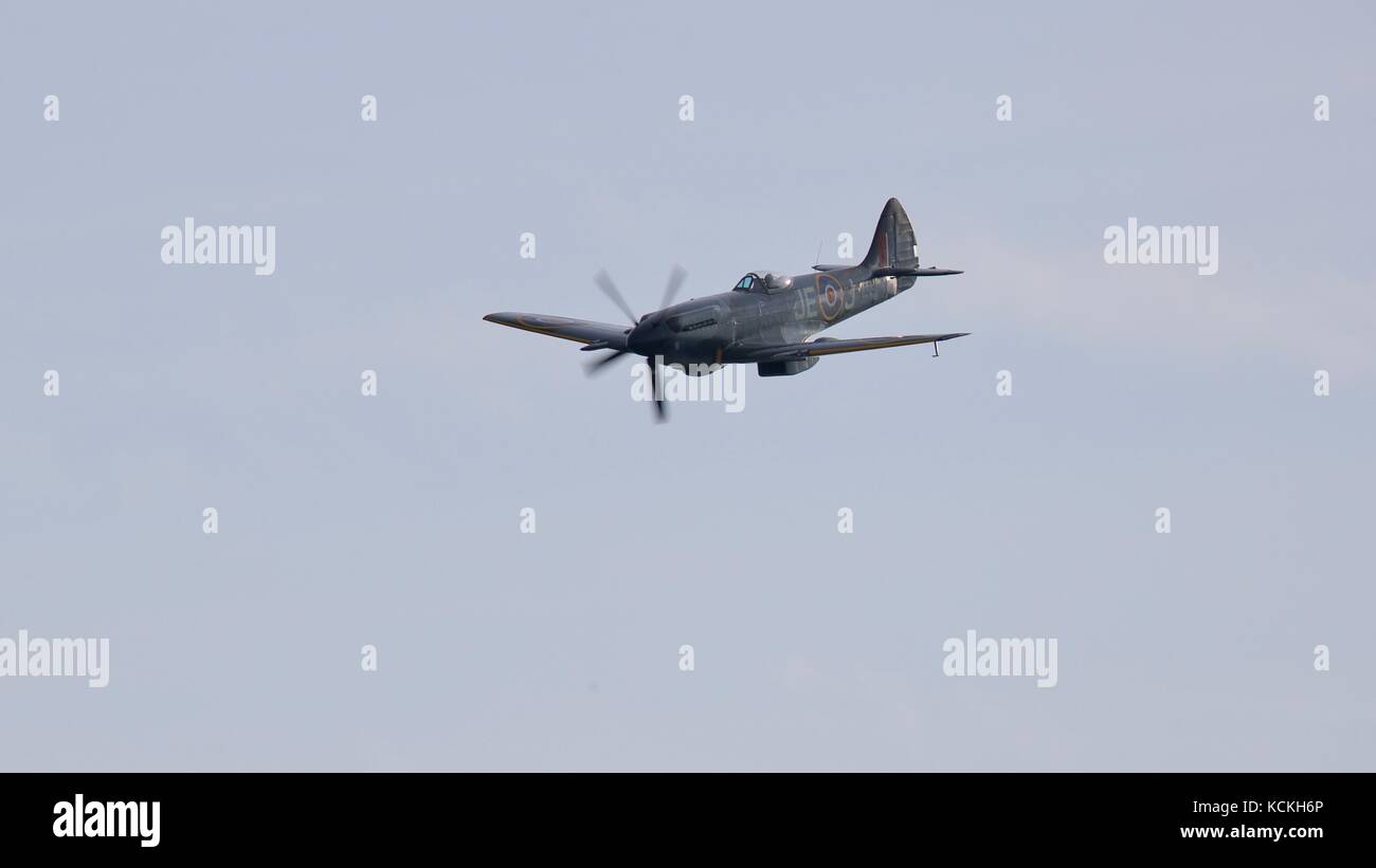 Supermarine Spitfire Mk XIVe Stock Photo - Alamy