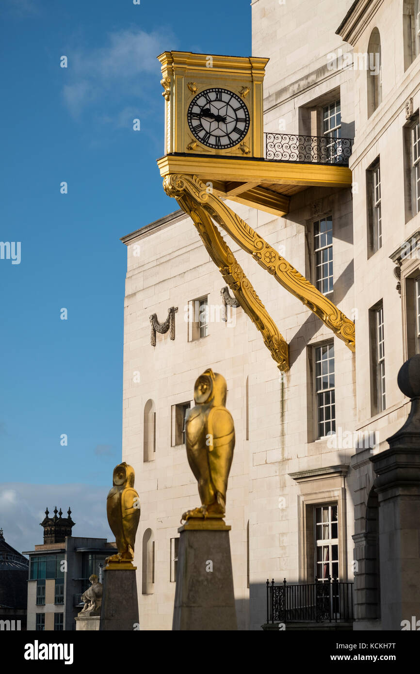 Gilded Owls and Clock outside Leeds Civic Hall, West Yorkshire, England ...
