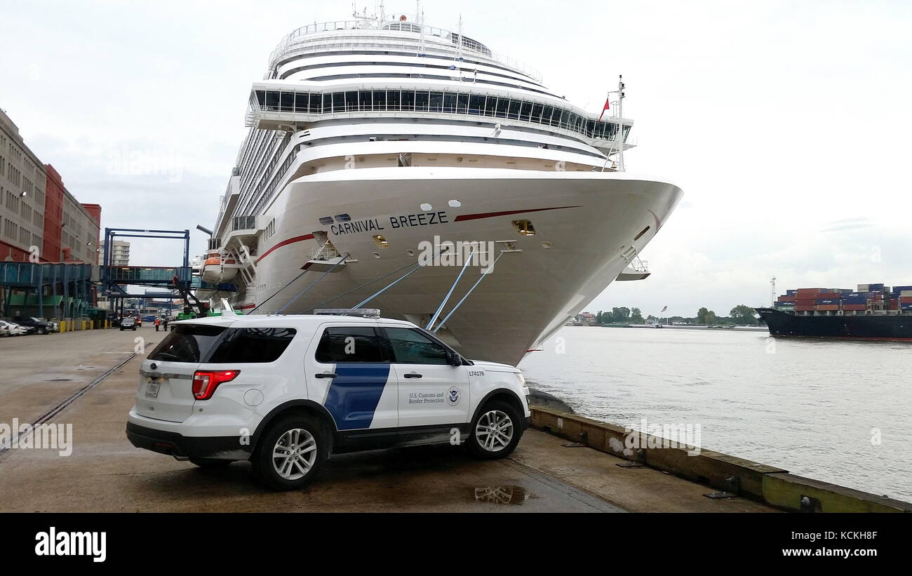 U.S. Customs and Border Protection officers help evacuate Carnival ...