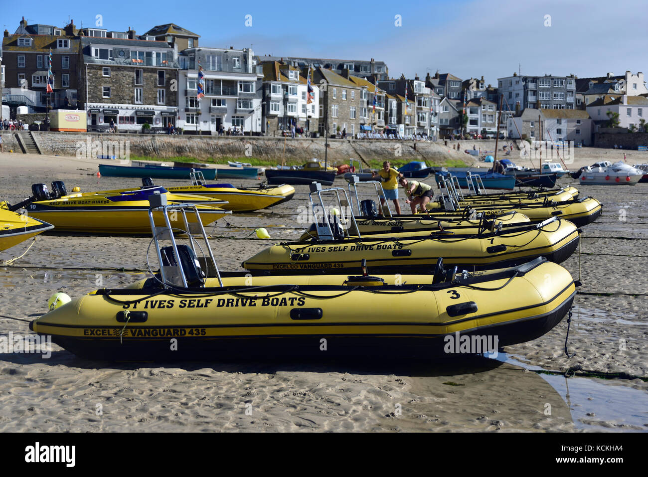 Self drive hi-res stock photography and images - Alamy