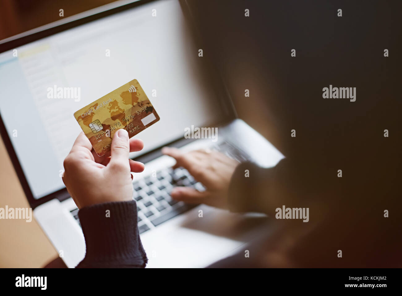 Woman using card purchase hi-res stock photography and images - Alamy