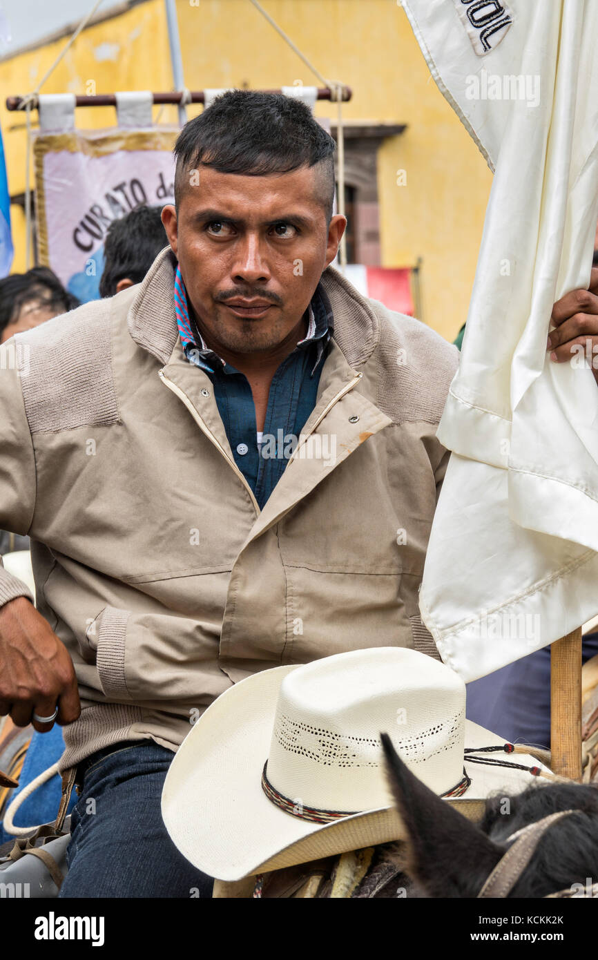 Mexican cowboys gather on horseback for Catholic Mass in the Jardin ...
