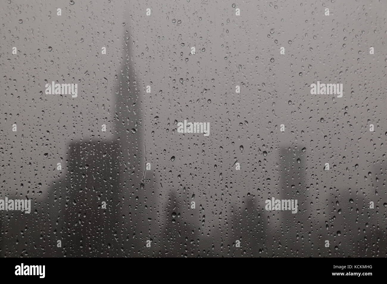 Grey skyline hi-res stock photography and images - Alamy