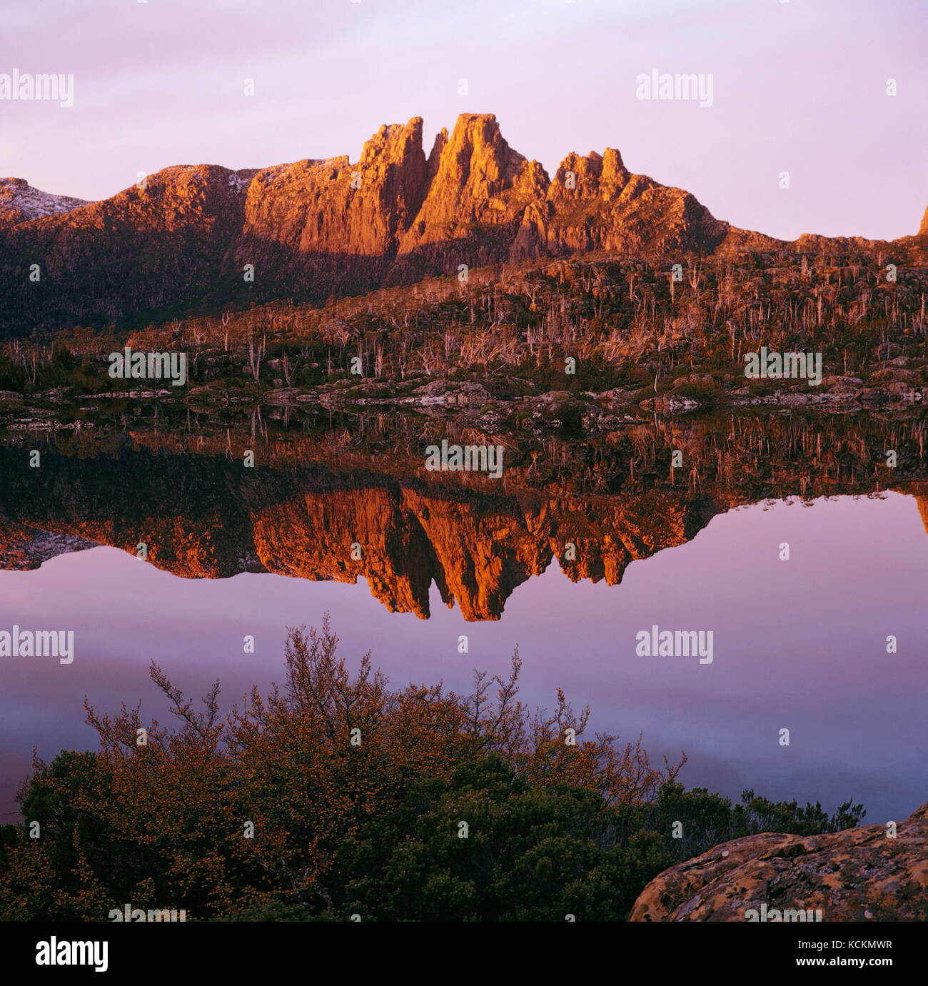 Geryon hi-res stock photography and images - Alamy