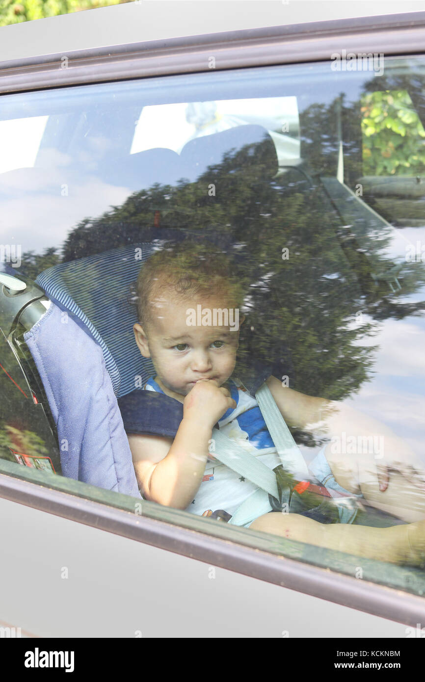 Kid car alone hi-res stock photography and images - Alamy