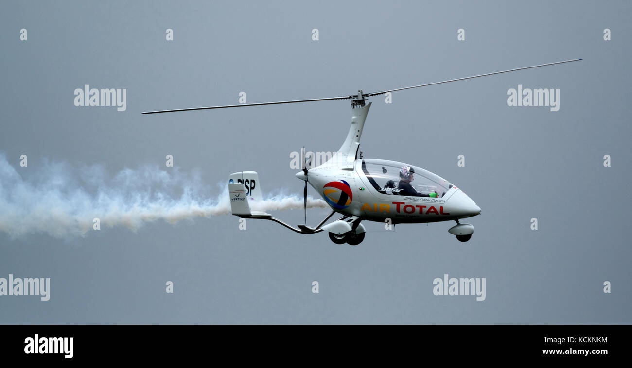 Calidus autogyro, small aircraft Stock Photo - Alamy