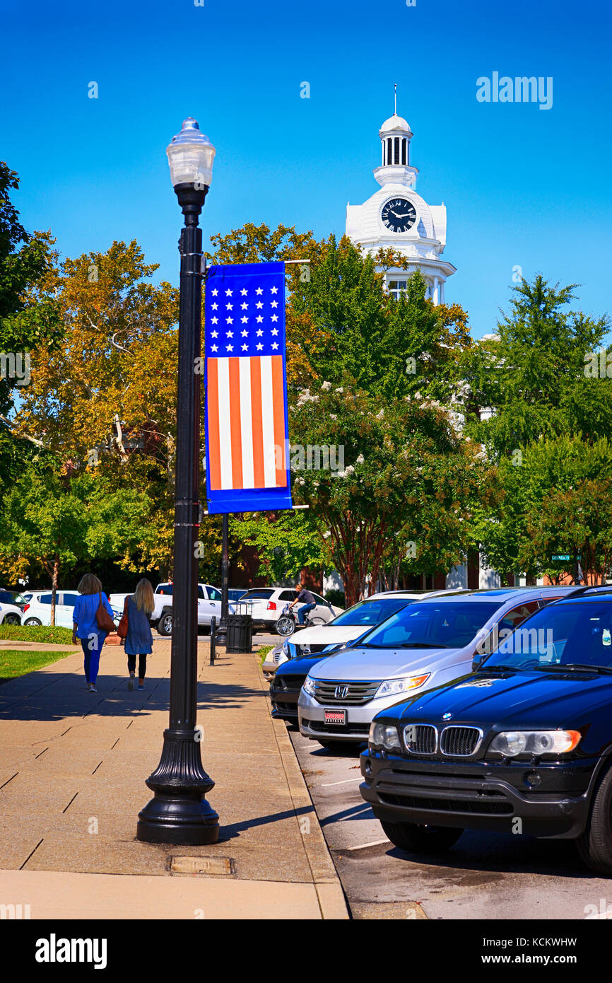 The Rutherford County Courthouse at the center of the Public Square in ...