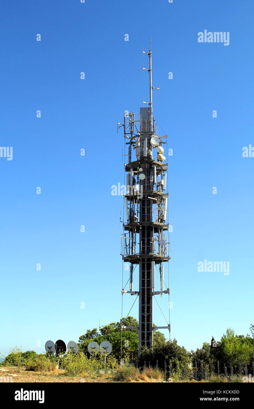 Modern mobile phone, or cellphone, communications mast or tower, with ...