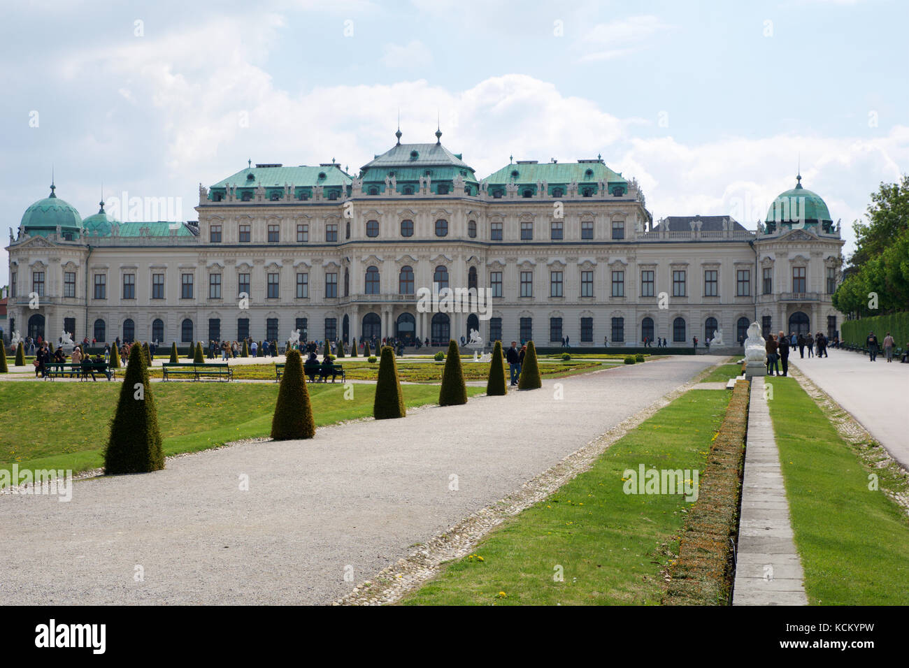 Day walking historic building architecture hi-res stock photography and ...