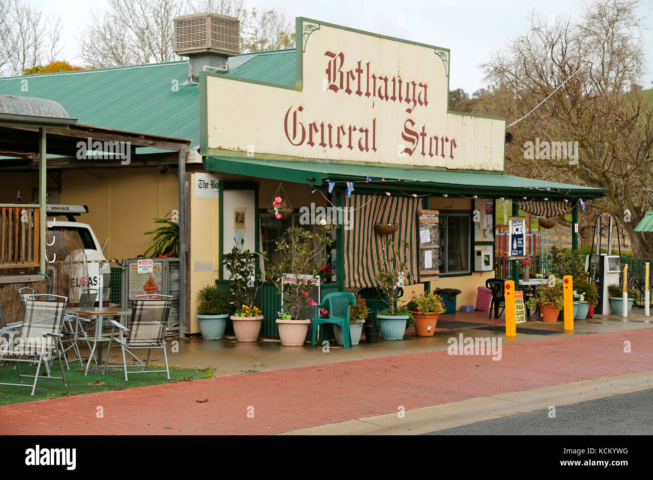 General store australia hi-res stock photography and images - Alamy