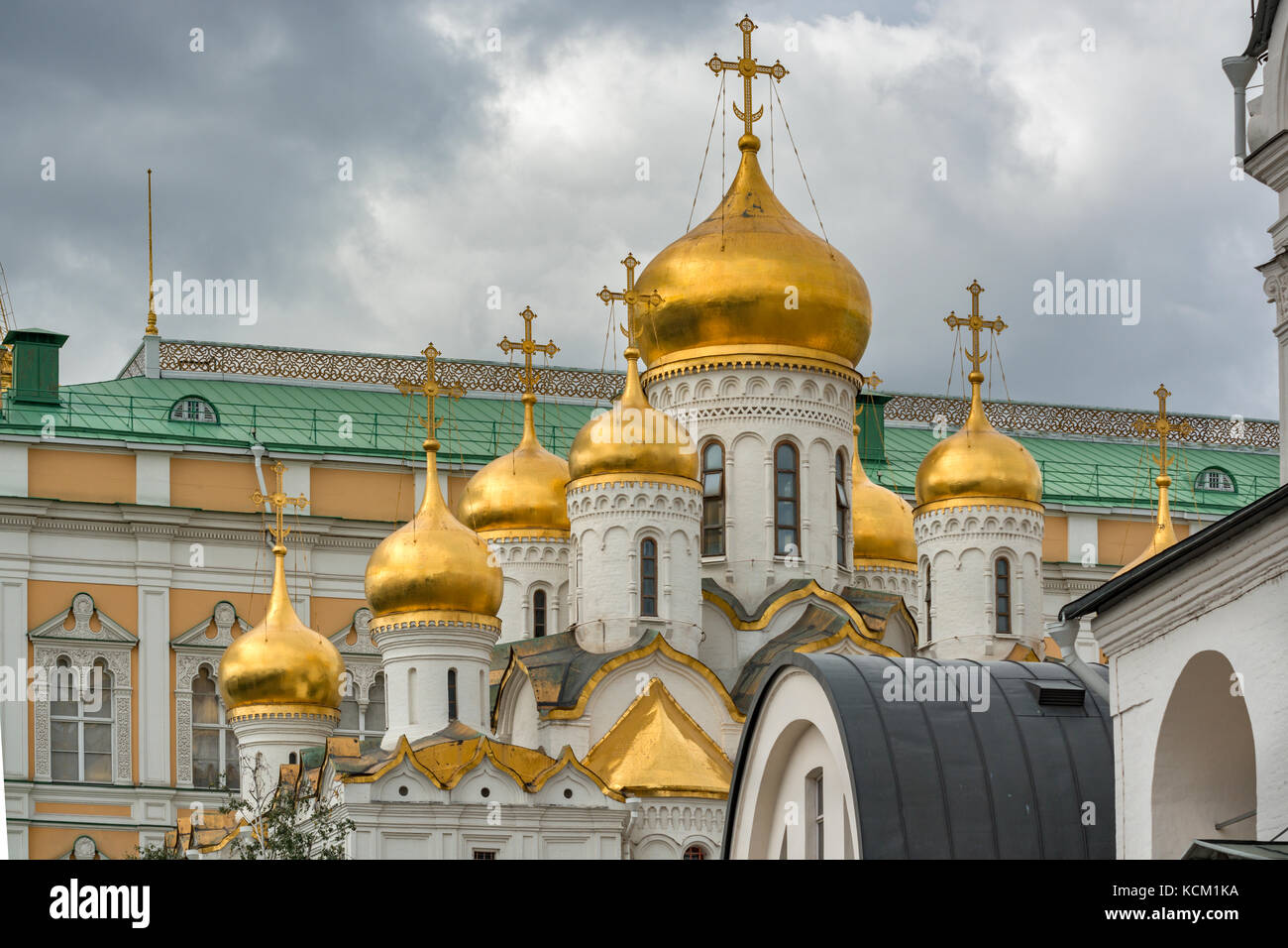 Onion domes of Kremlin Cathedrals in Moscow,Russia Stock Photo - Alamy Onion domes of Kremlin Cathedrals in Moscow,Russia Stock Photo - Alamy