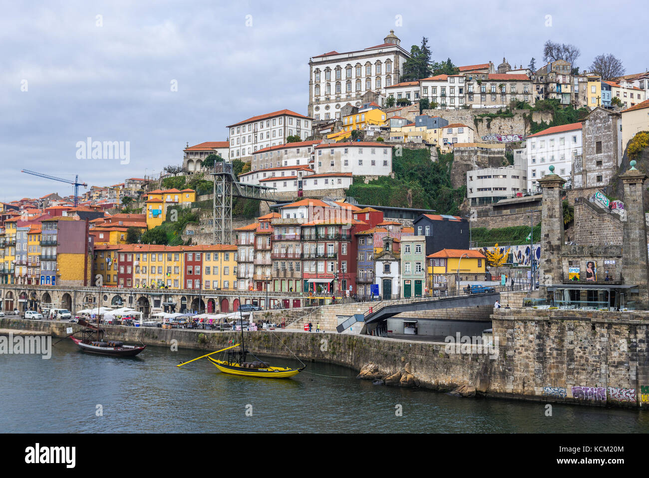 Aerial view of riverfront of Ribeira District and Douro River in Porto ...