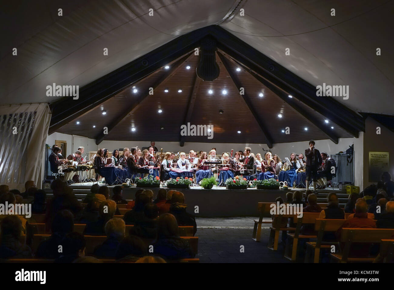 Oompah band hi-res stock photography and images - Alamy