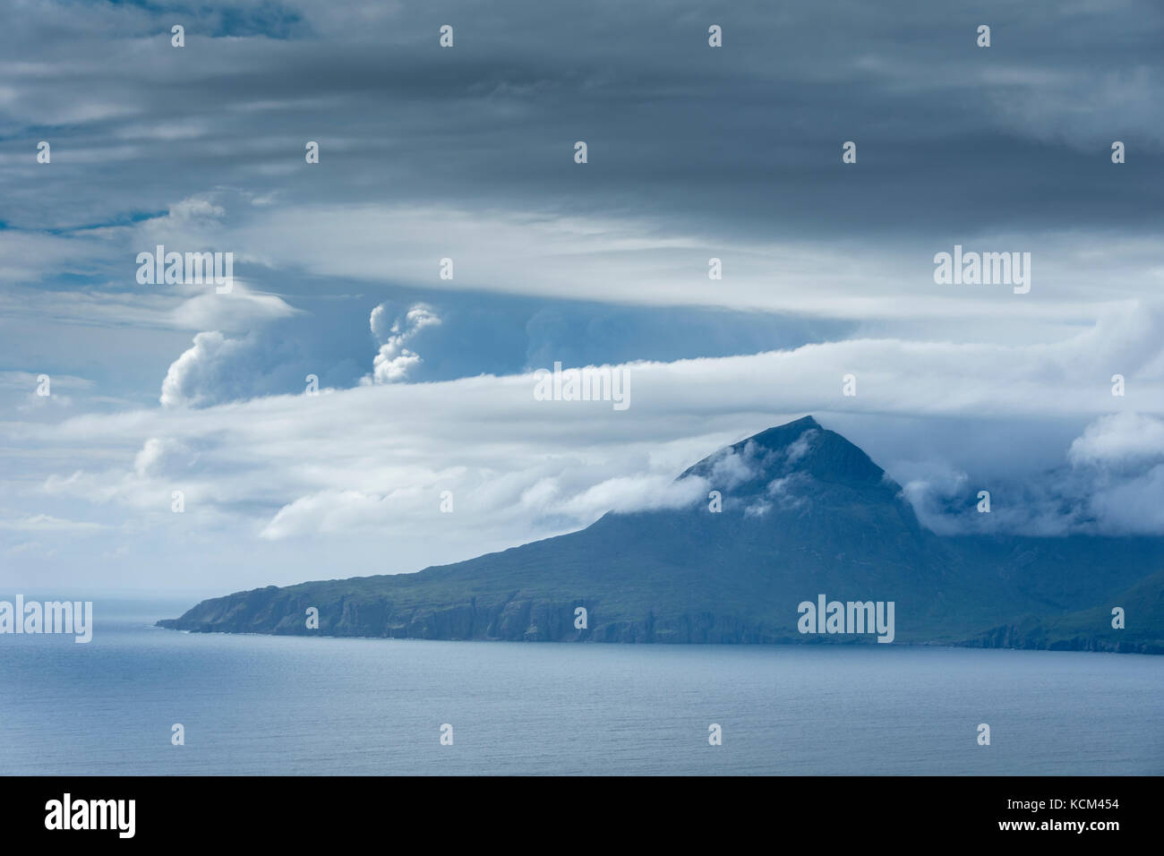 Sgùrr nàn Gillean on the Isle of Rum from the Beinn Bhuidhe plateau on ...