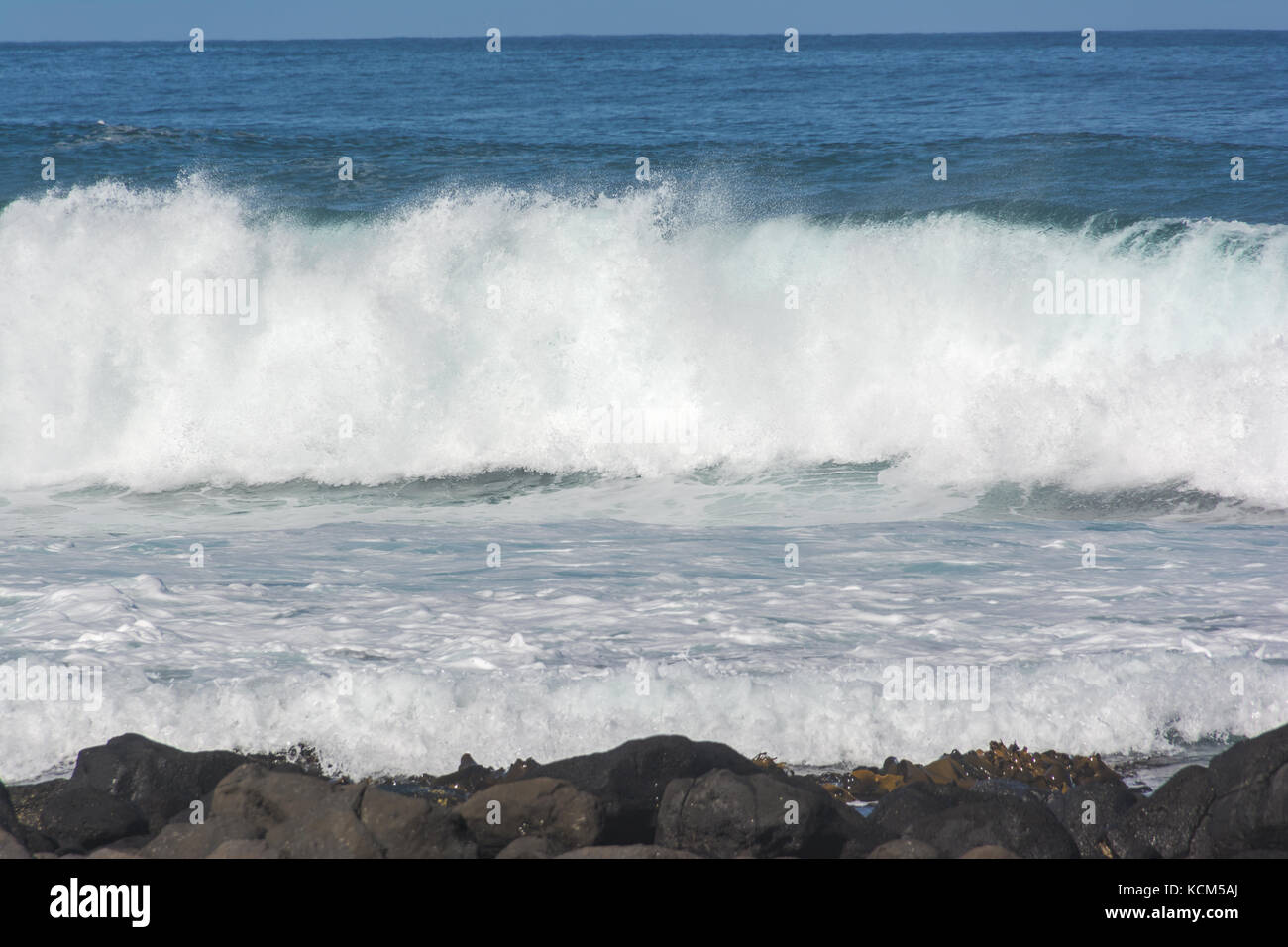 Rough ocean waves beauty hi-res stock photography and images - Alamy
