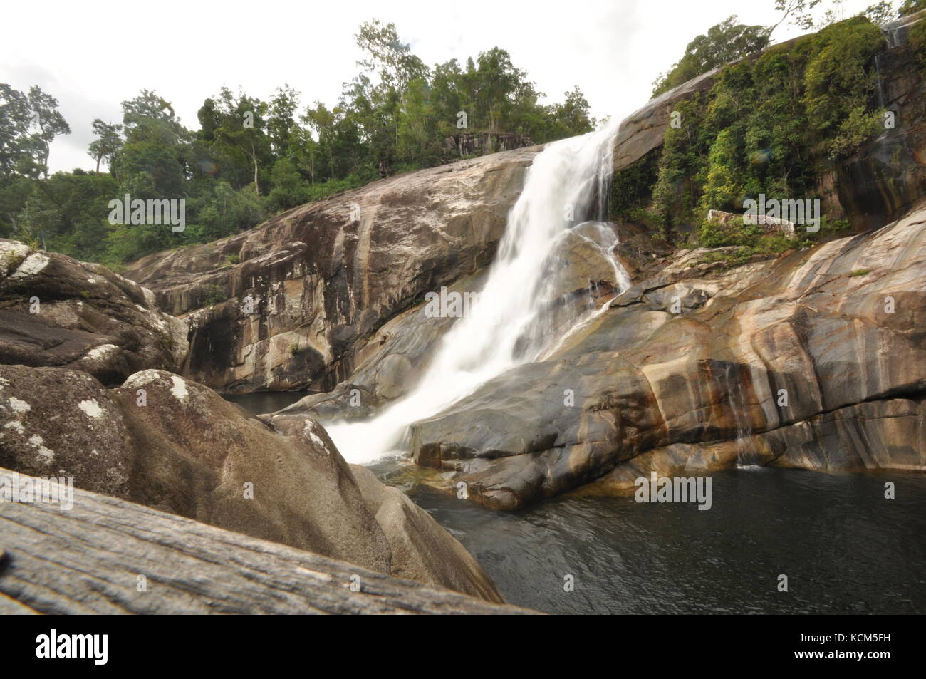 Murray Falls, Girramay National Park, Queensland, Australia Stock Photo ...