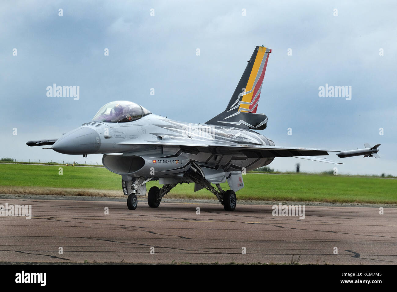 Lockheed martin F16 Fighting Falcon Stock Photo - Alamy