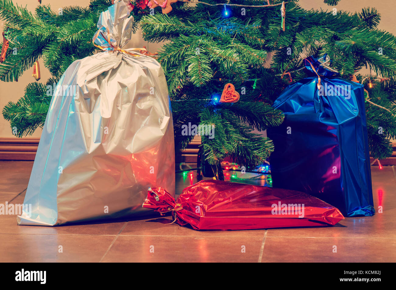 Lots red christmas presents under hi-res stock photography and images ...