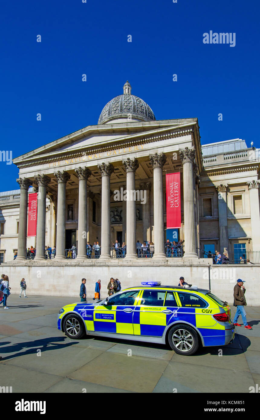 London, England, UK. Police car in Trafalgar Square in front of the ...