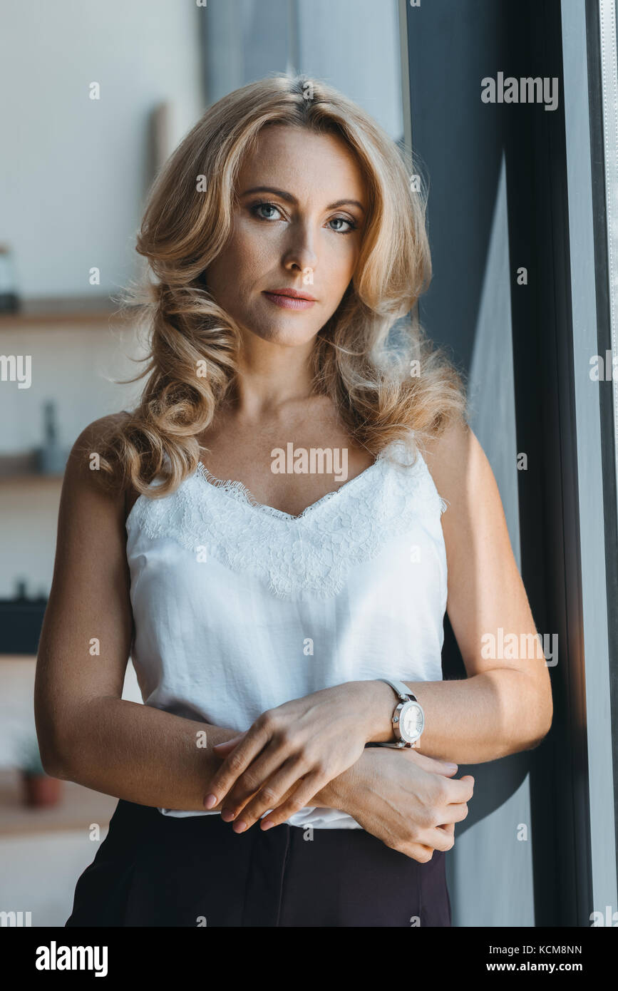 beautiful middle aged woman Stock Photo - Alamy