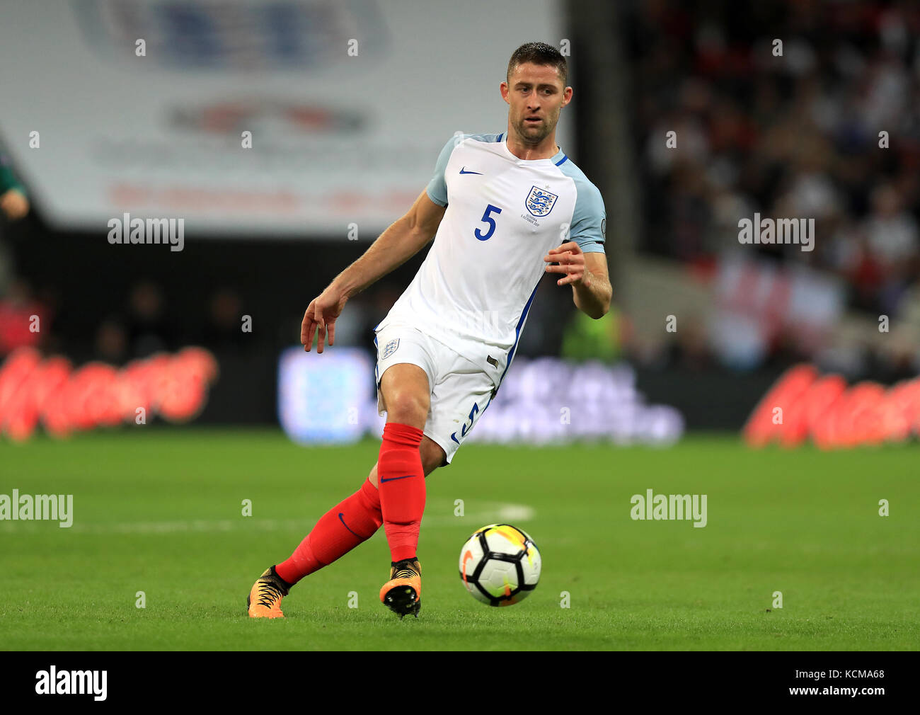 England's Gary Cahill Stock Photo - Alamy