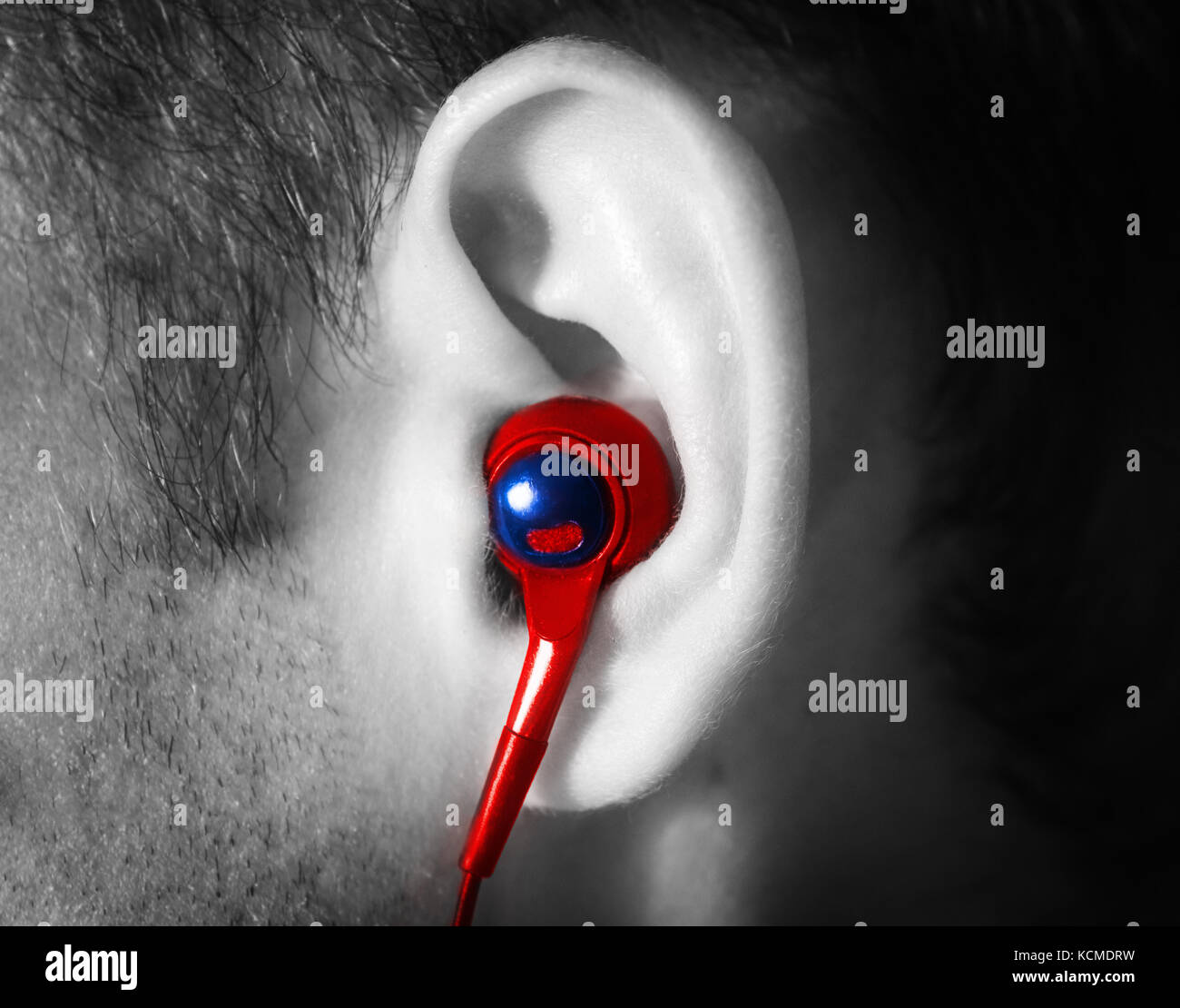Headphone music notes hi-res stock photography and images - Alamy