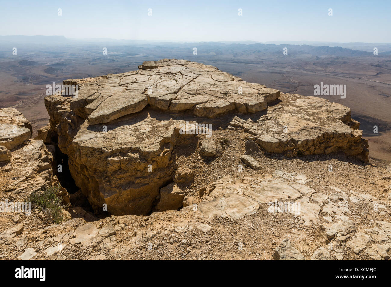 sand and rocks of the Negev desert, Israel Stock Photo - Alamy