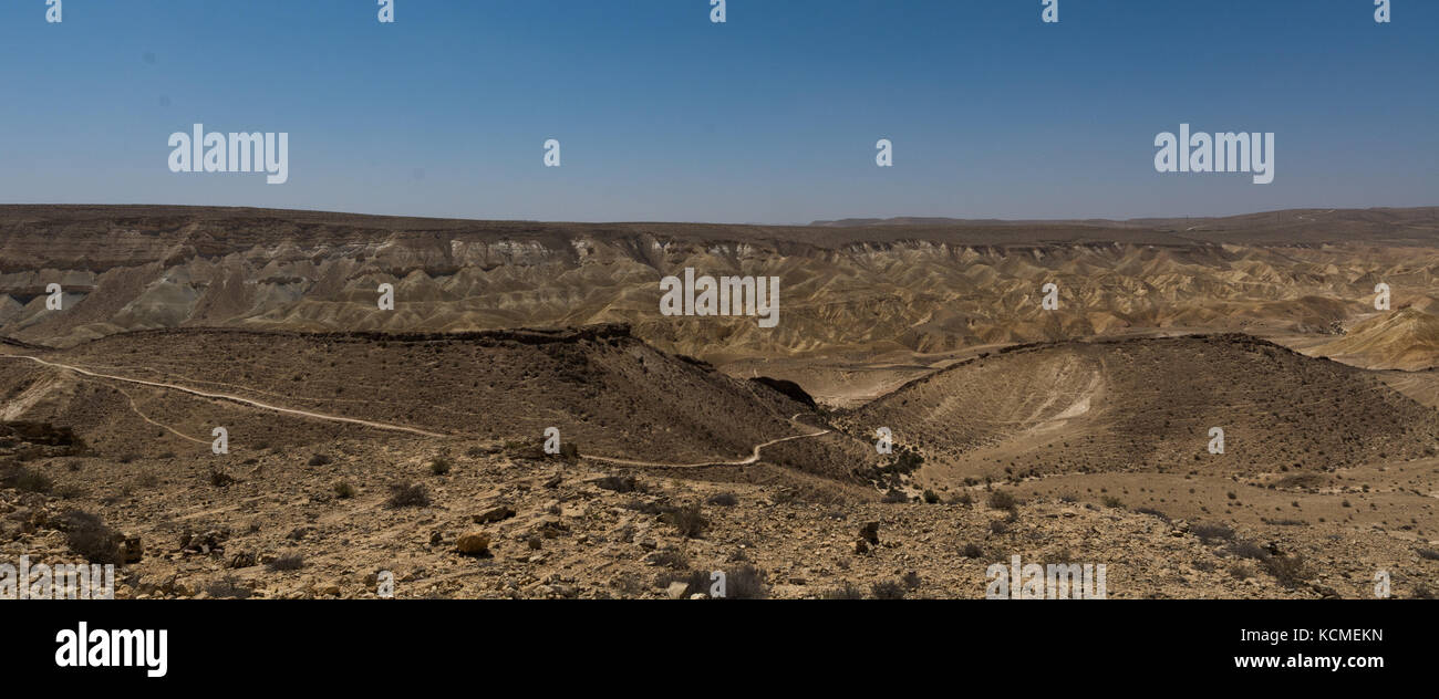 sand and rocks of the Negev desert, Israel Stock Photo - Alamy