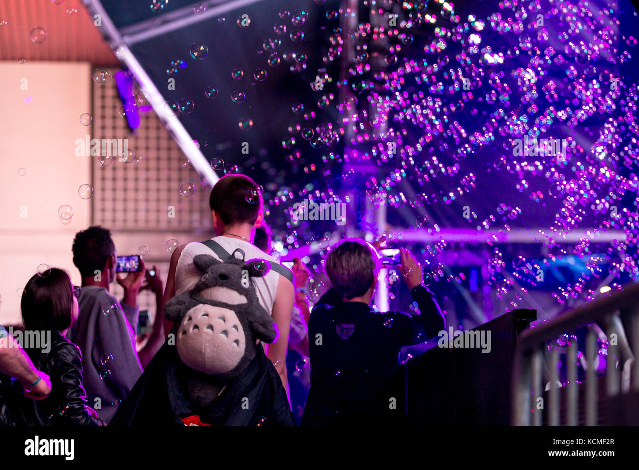 Concert festival spain confetti hi-res stock photography and images - Alamy