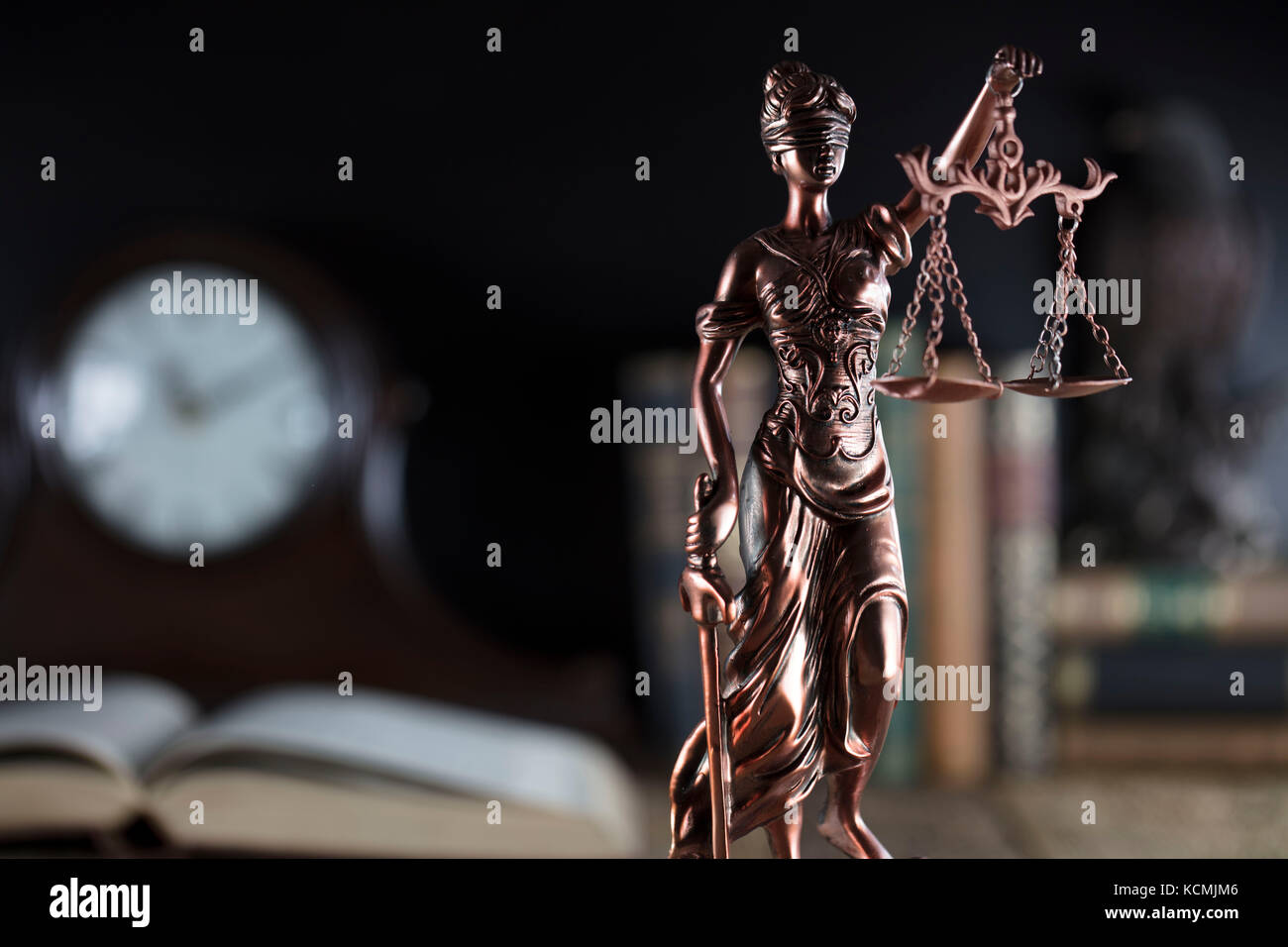 Old court library. Vintage clock. Statue of justice and gavel. Law ...