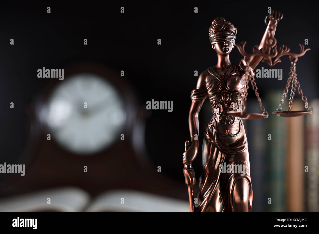 Old court library. Vintage clock. Statue of justice and gavel. Law ...